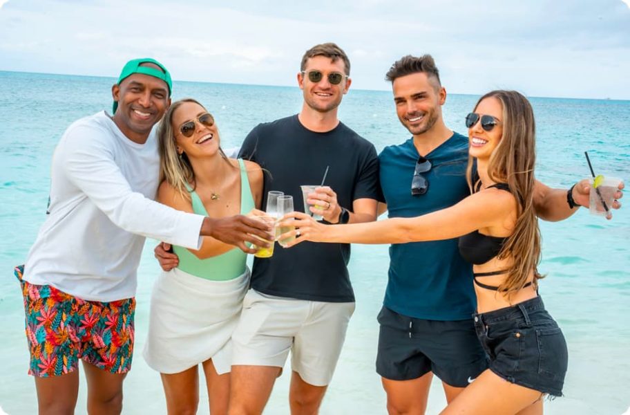 Swimming Pigs - Sandy Toes Bahamas